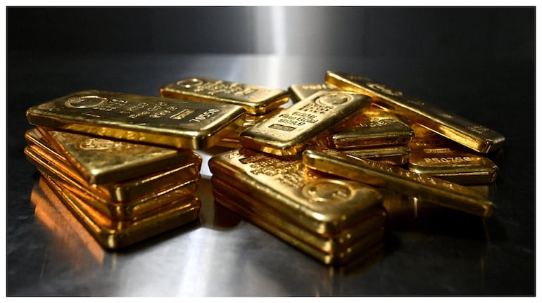 Goldman Sachs lops $500 off gold target on no Fed cuts this year