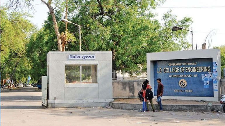 Ahmedabad College issues second notice after students object to eggs in ...
