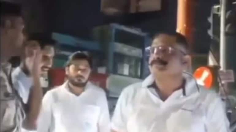 'Why aren't you saluting me?': Fake IPS officer creates ruckus at tea ...