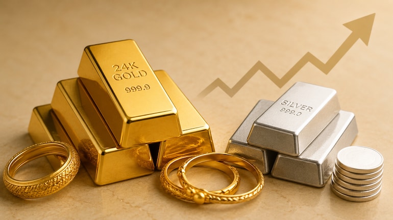 Commodity Corner: Oil slips on US-Iran peace hopes, gold rebounds