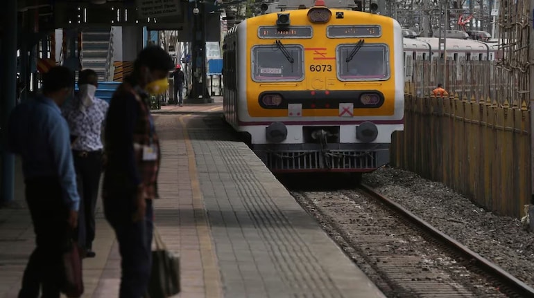 Mumbai local train passenger stabbed inside first-class coach over door ...