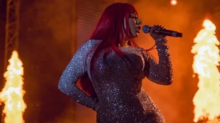 Jasmine Sandlas slammed after alleged three-hour delay and lip-syncing ...