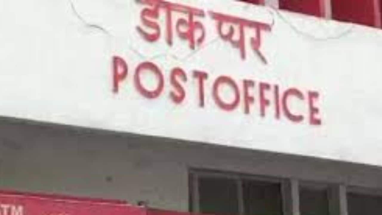 'Aadhaar cards, banking documents': Hundreds of letters, parcels found ...